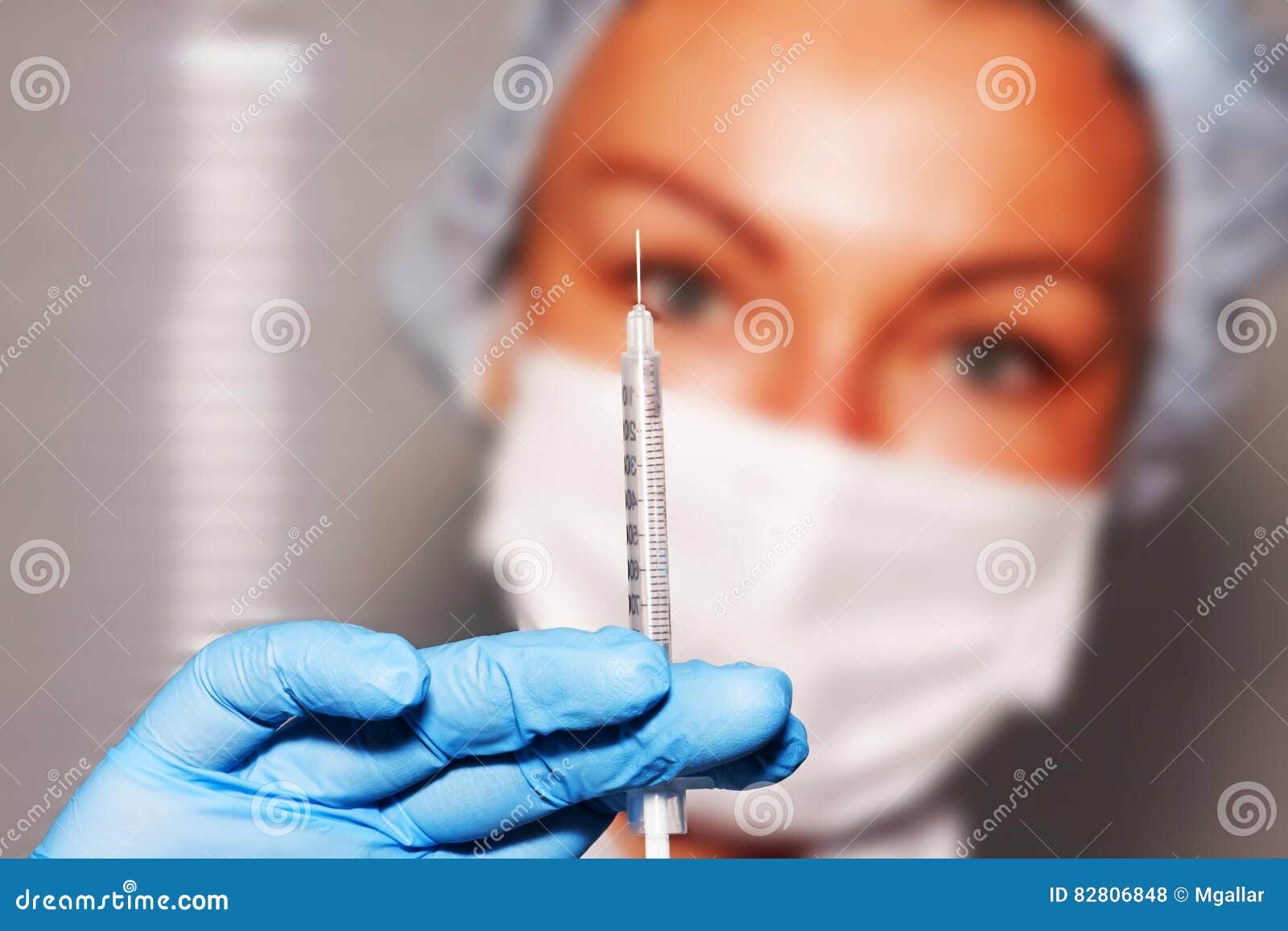 Viewing a Woman Surgeon after the Anesthetic Injection Selectiv Stock ...