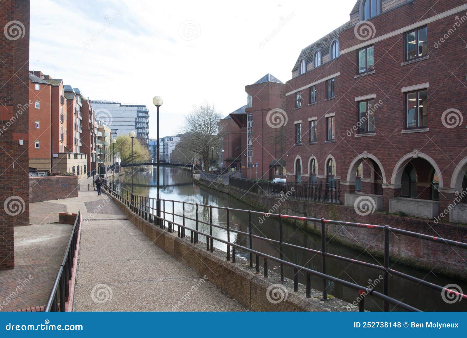 Views Along the River Kennet in Reading, Berkshire in the UK Editorial ...