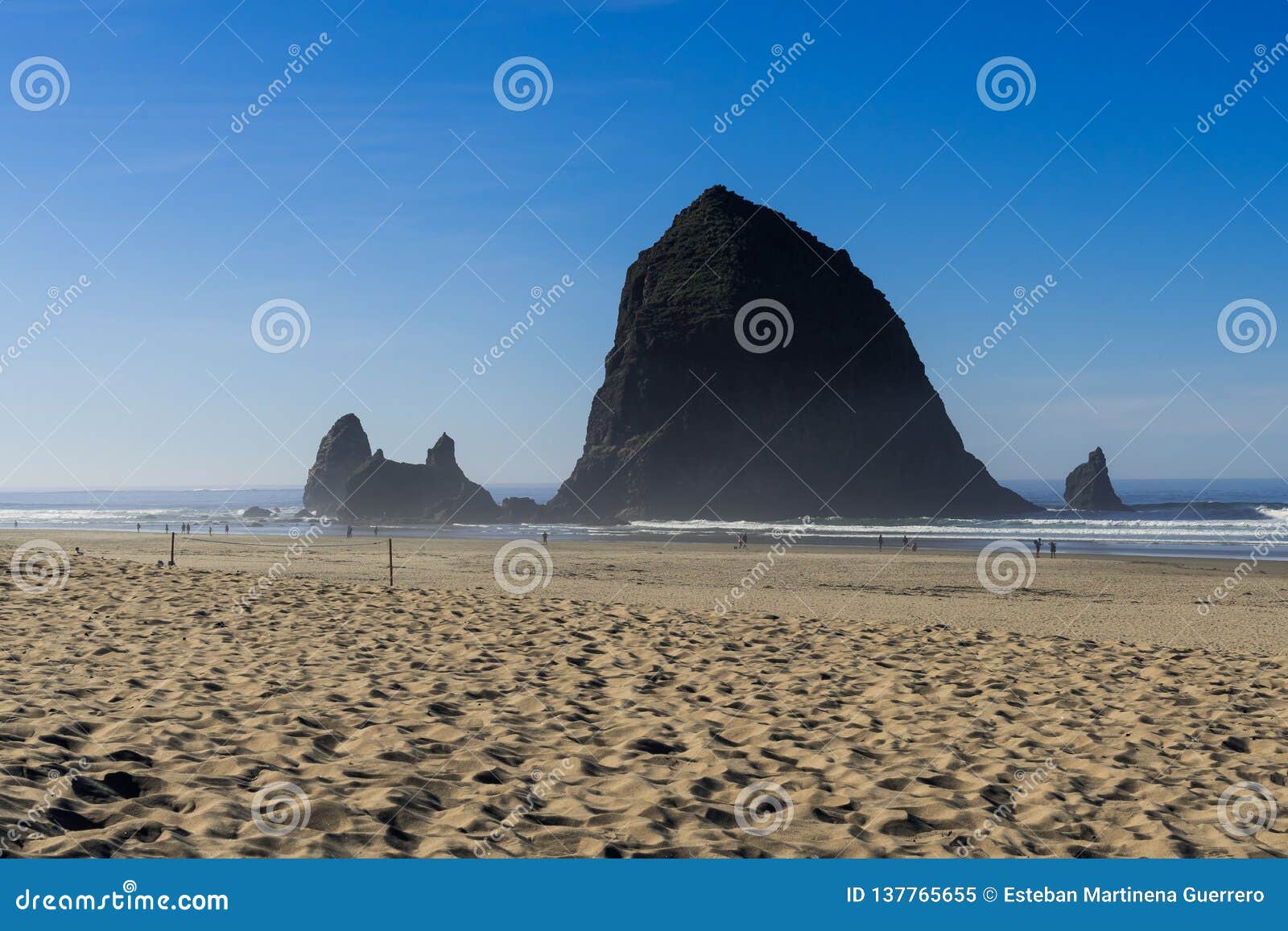 Views of the Huge Haystack Rock in Cannon Beach, Oregon, USA. Stock ...