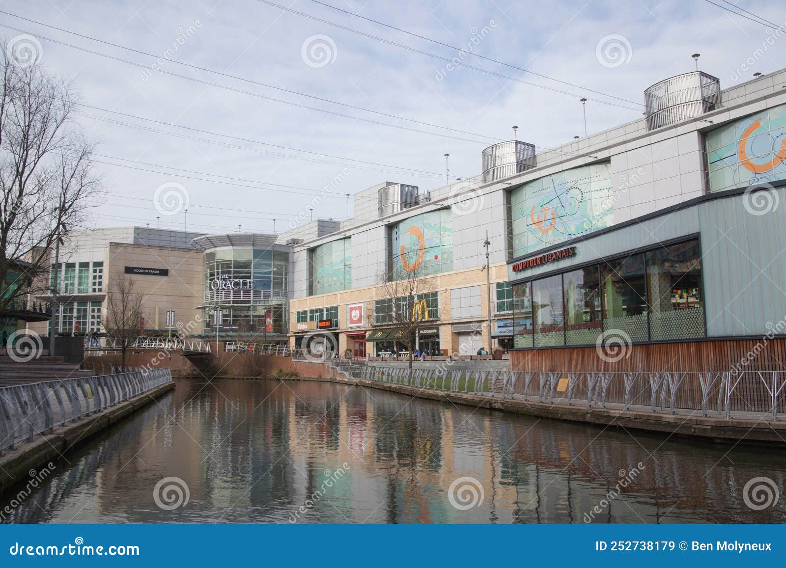 Views of the Oracle Shopping Centre in Reading, Berkshire in the UK ...