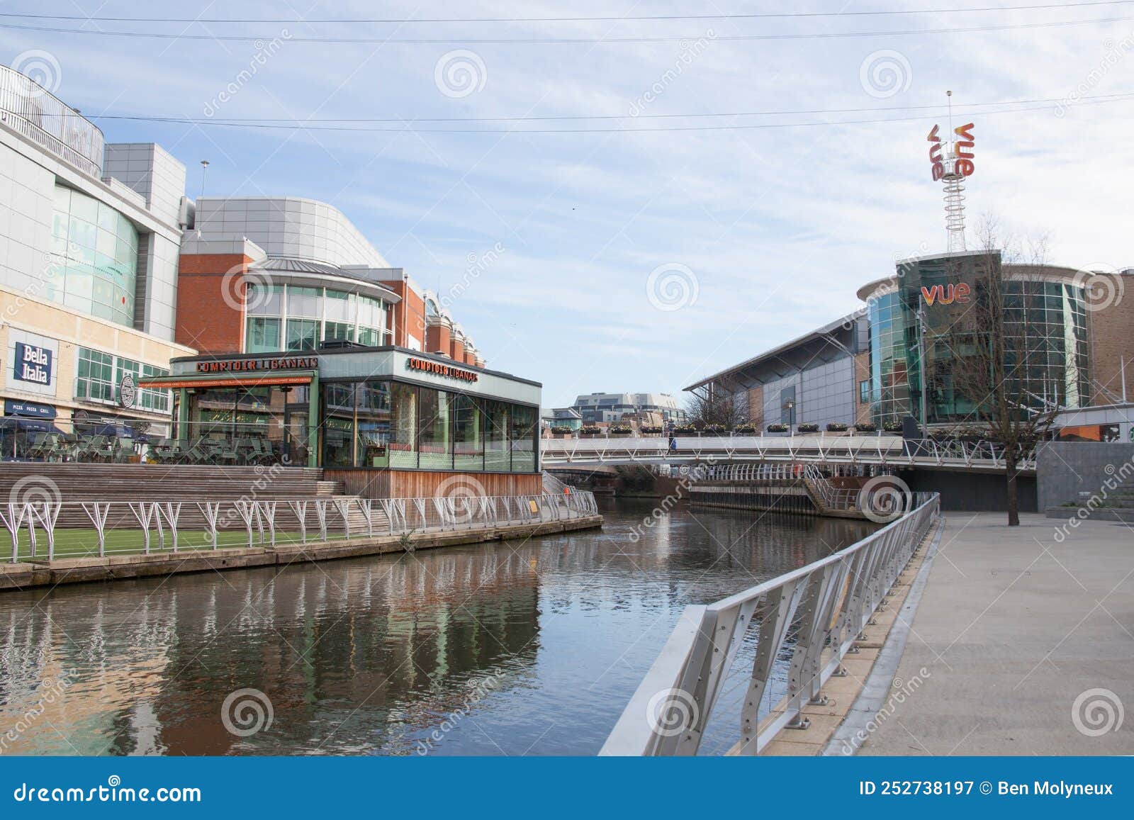 Views of the Oracle Shopping Centre in Reading, Berkshire in the UK ...