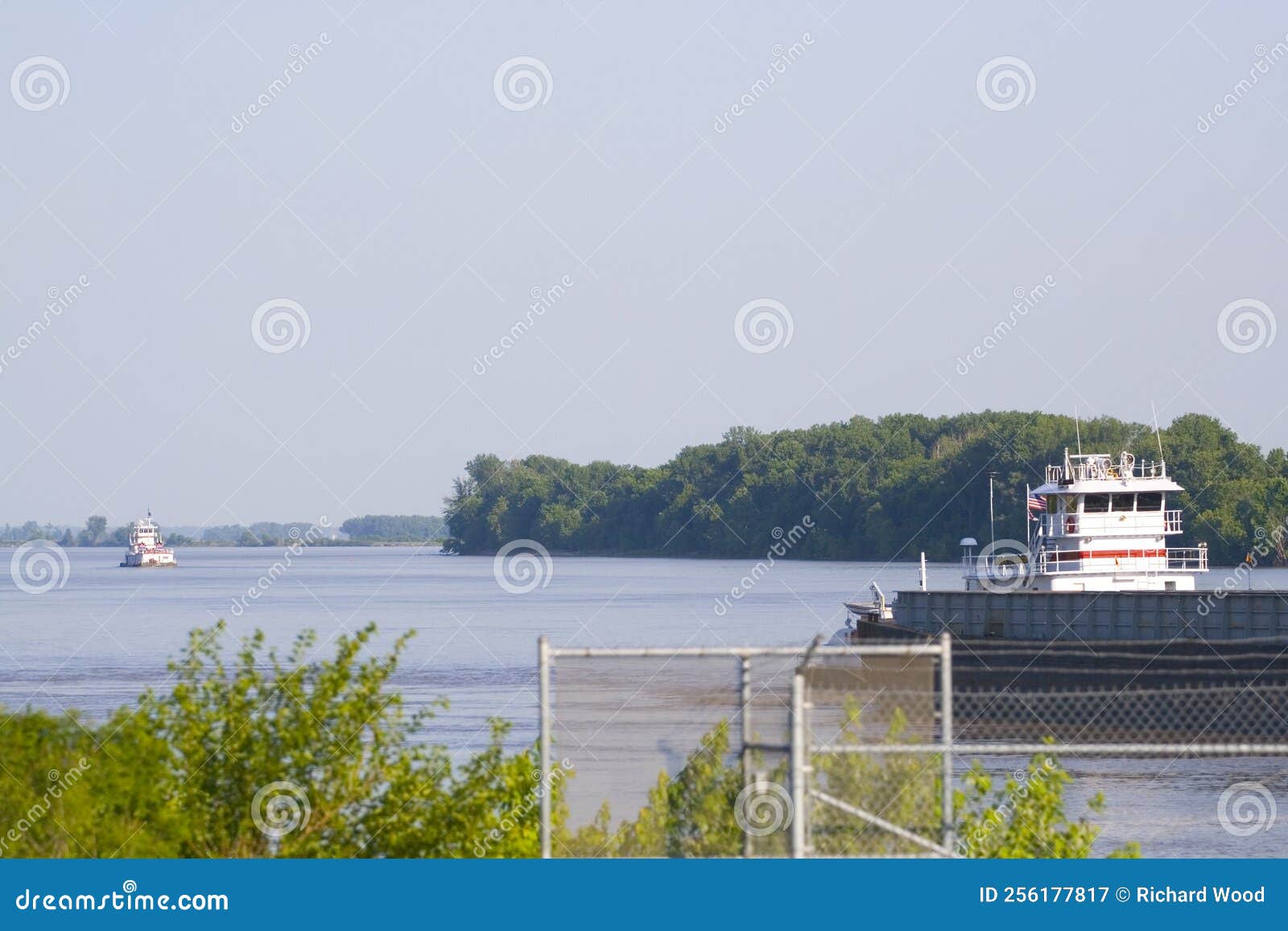View at Newburgh Lock and Dam on the Ohio River, Newburgh, Indiana ...