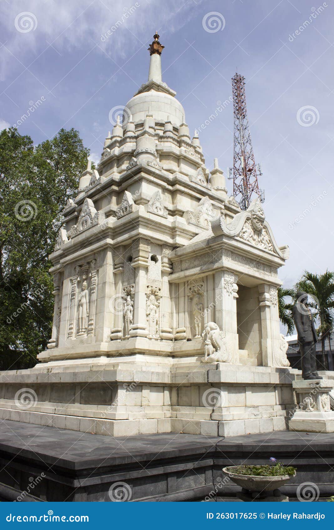 Vihara Dhamma Sundara or Also Called White Temple Stock Image - Image ...