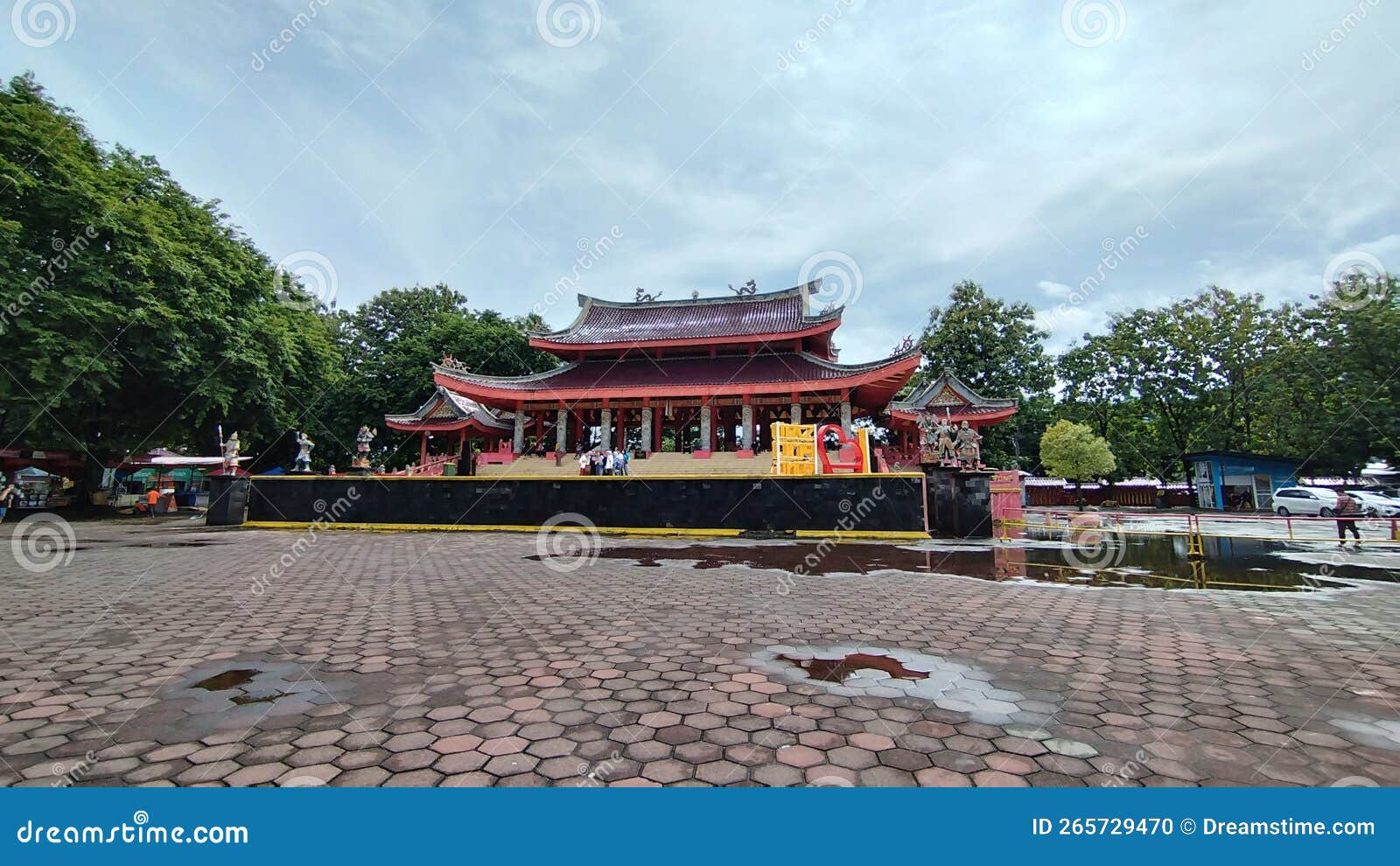 Vihara sam po kong foto de archivo. Imagen de semarang - 265729470