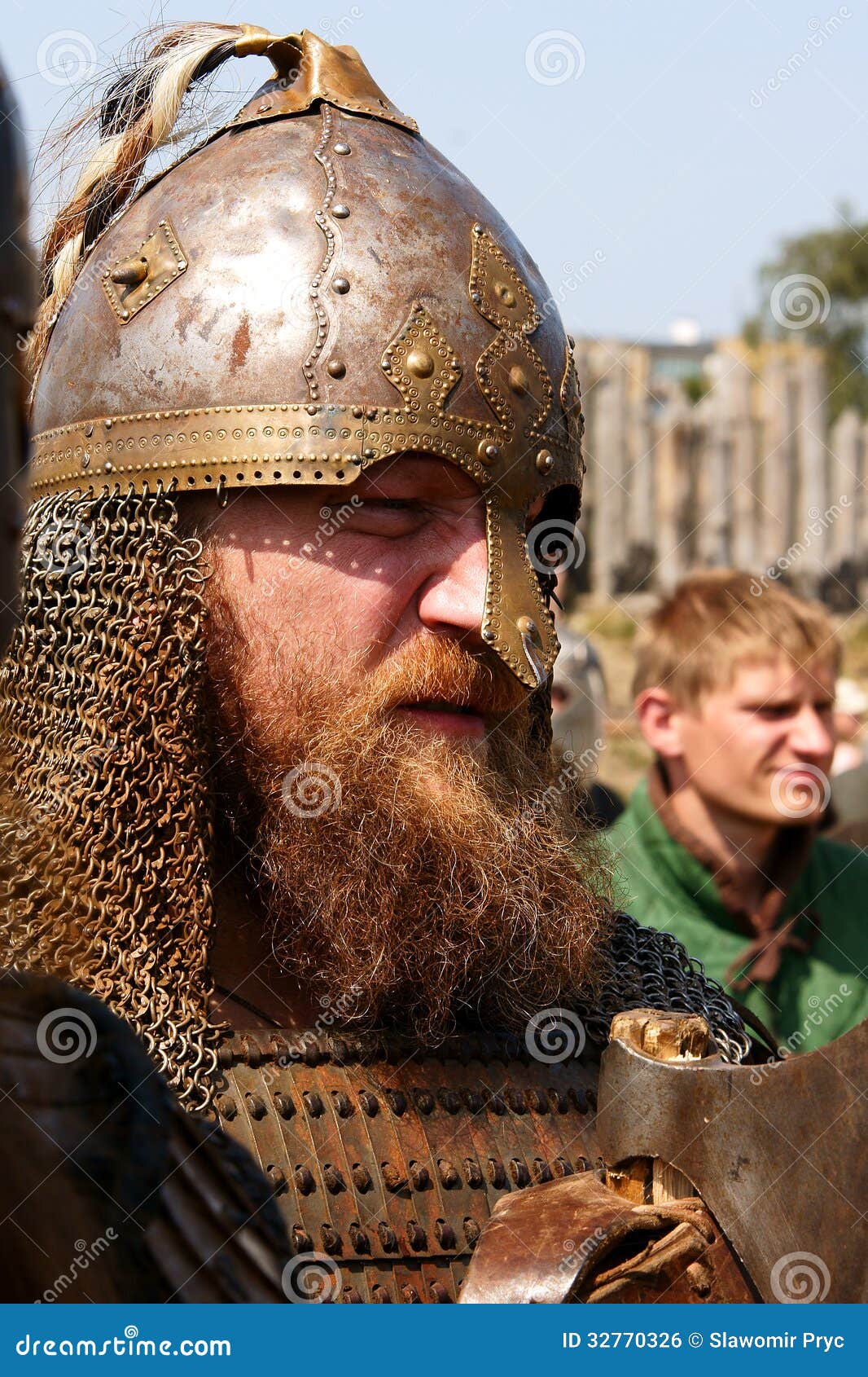 Viking redactionele foto. Image of festival, ketting - 32770326