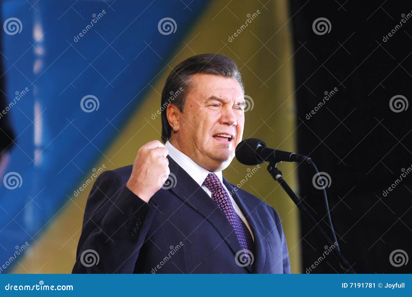 Viktor Yanukovych editorial photo. Image of hand, person - 7191781