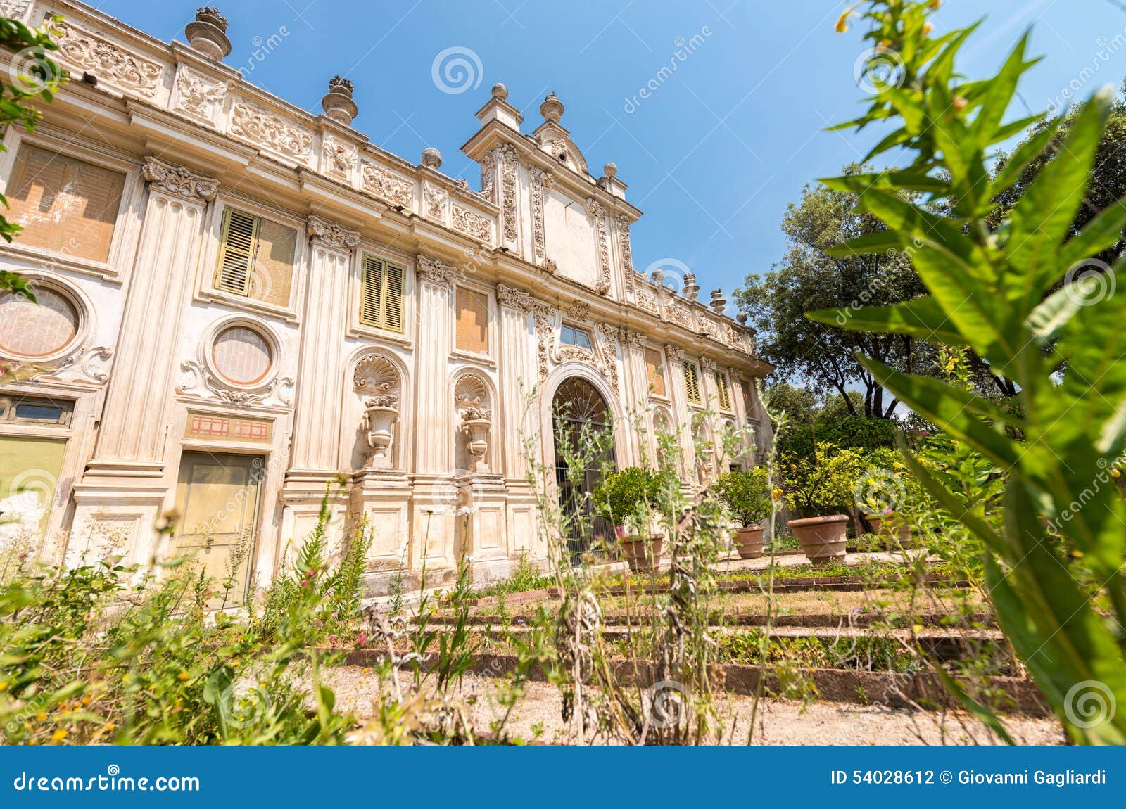 Villa Borghese Park in Rome Stock Photo - Image of garden, outdoor ...