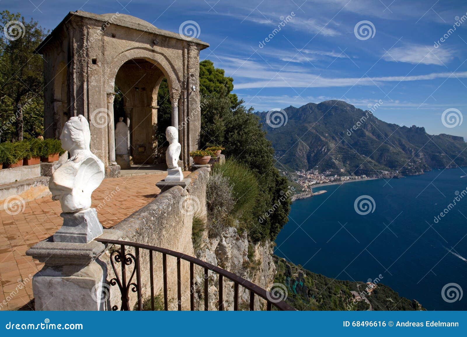 Villa Cimbrone editorial photo. Image of look, busts - 68496616