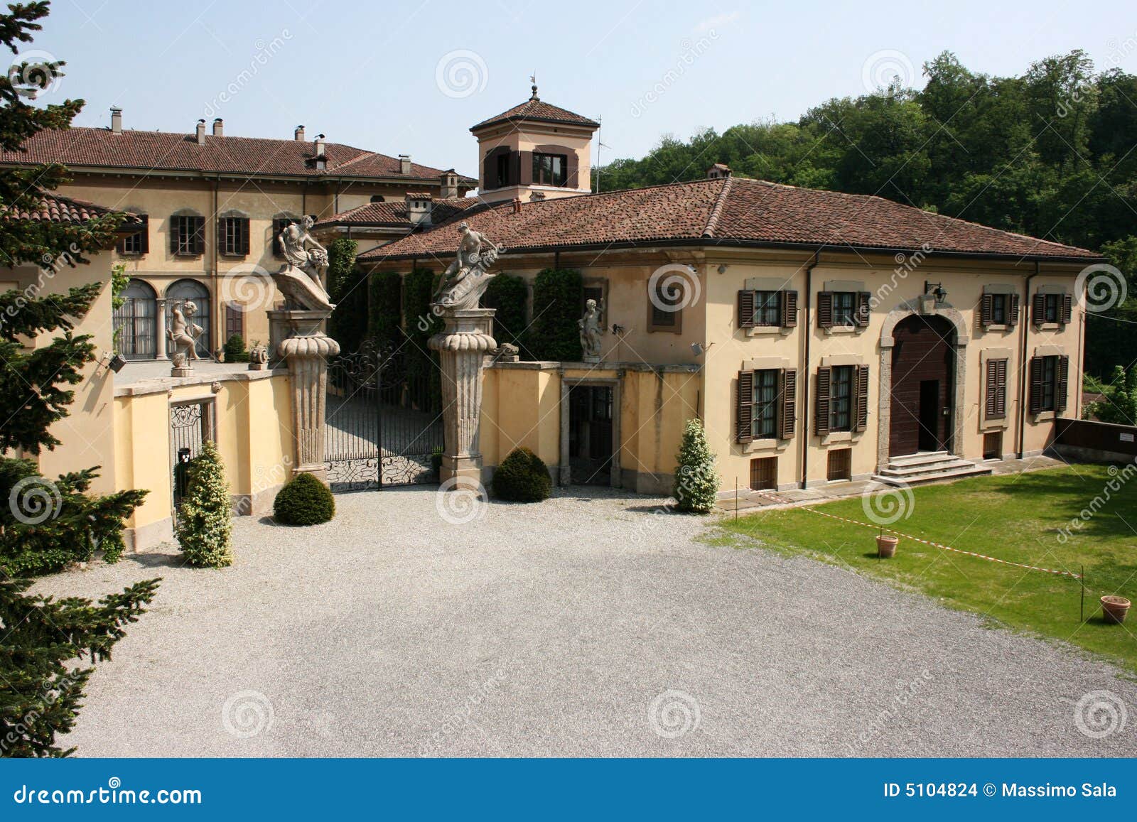 Villa Taverna stock photo. Image of italy, ancient, brianza - 5104824
