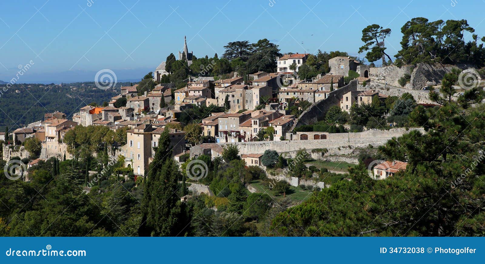 Village of Bonnieux, Luberon, Provence, France Stock Photo - Image of ...