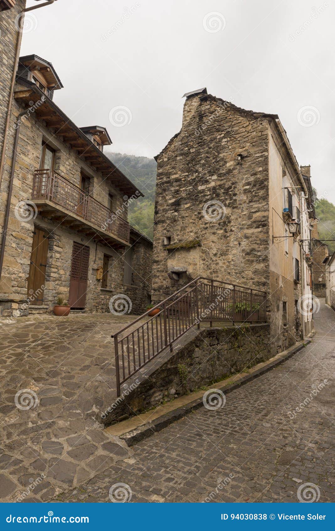 Through the Village of Broto Stock Photo - Image of valle, ordesa: 94030838