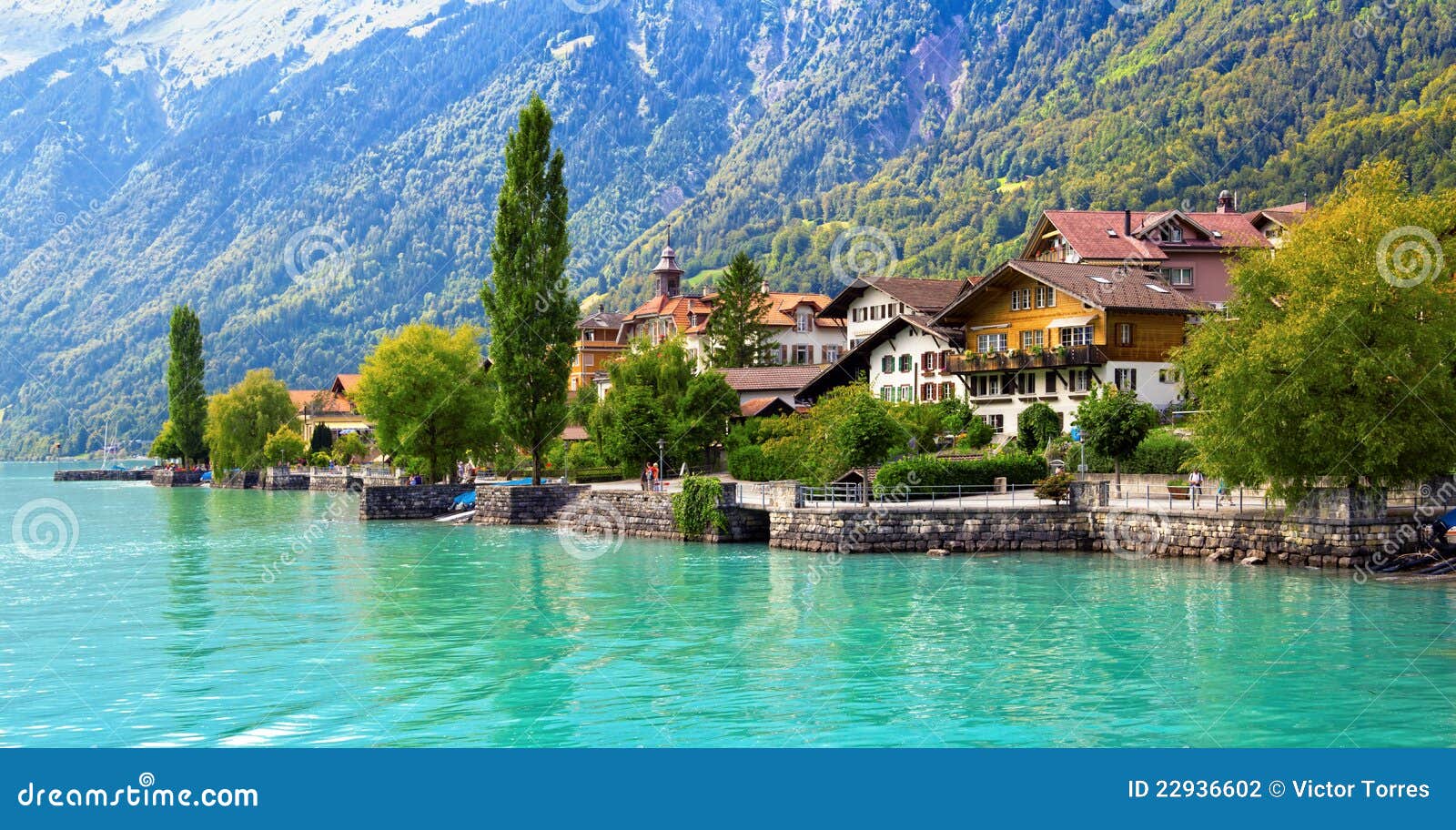 Village de Brienz photo stock. Image du suisse, montagne - 22936602