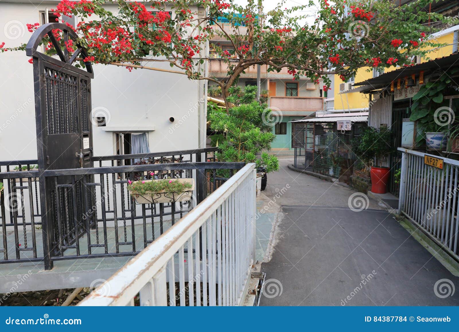 The Village of Ma Wan Chung Stock Photo - Image of cityscape, pier ...