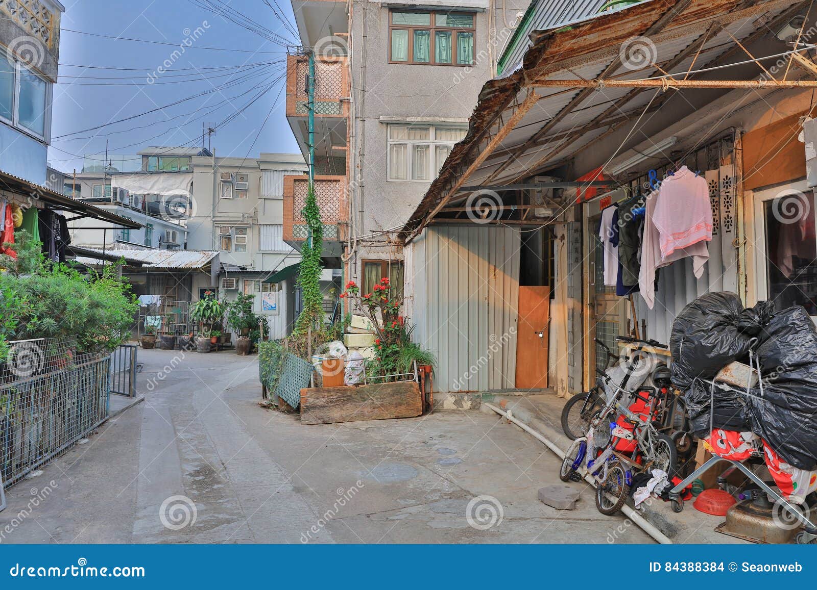The Village of Ma Wan Chung Editorial Stock Image - Image of island ...