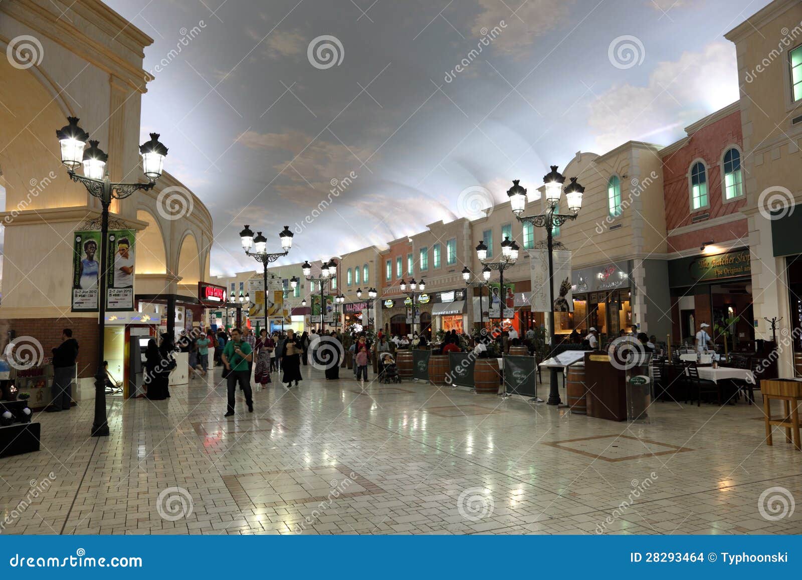 Villaggio Mall in Doha, Qatar Editorial Stock Image - Image of center ...