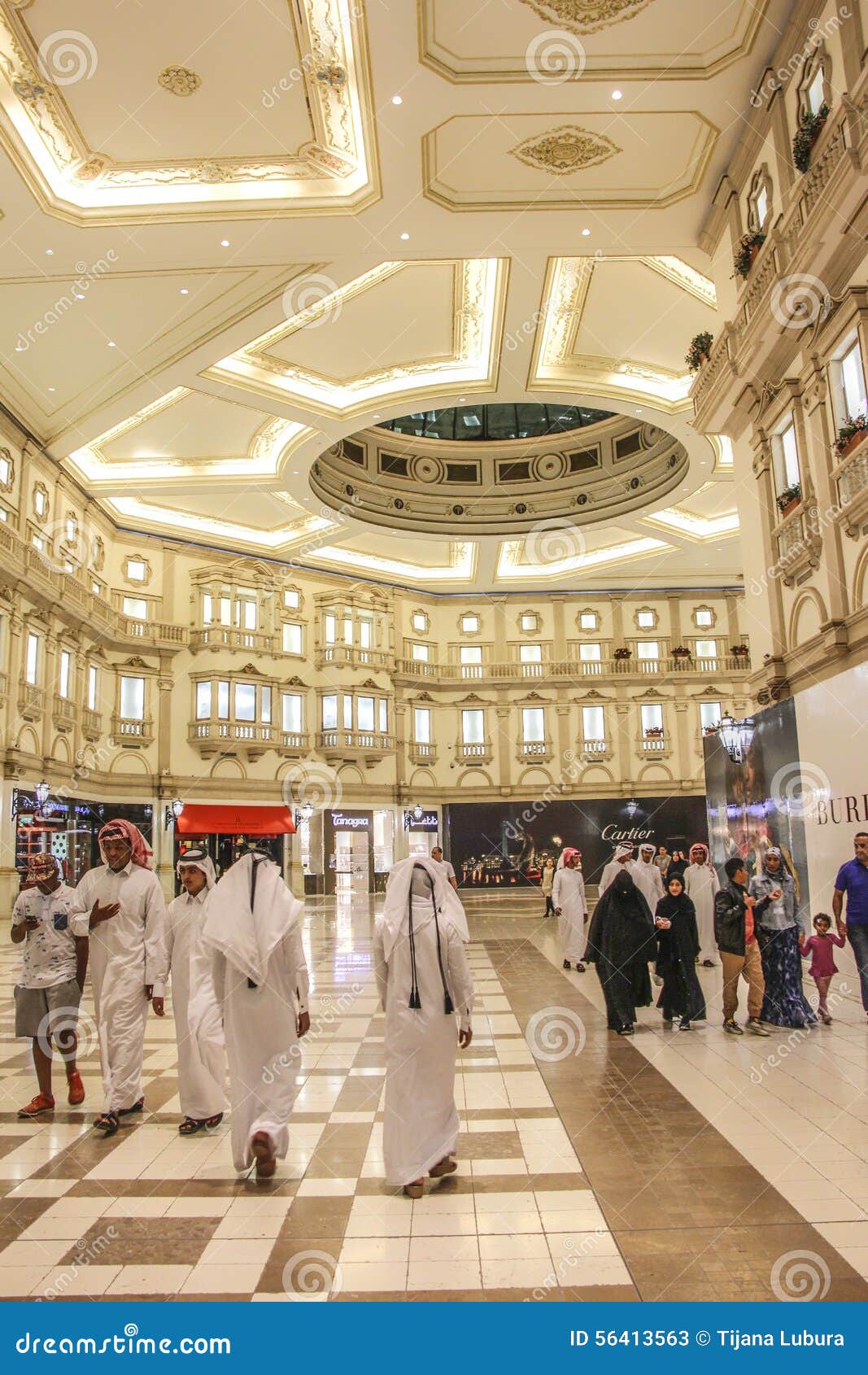 Villagio Shopping Centre in Doha Editorial Stock Photo - Image of shops ...