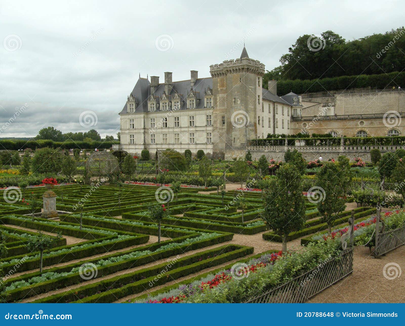 Villandry Castle and Gardens Stock Photo - Image of gardens, castle ...