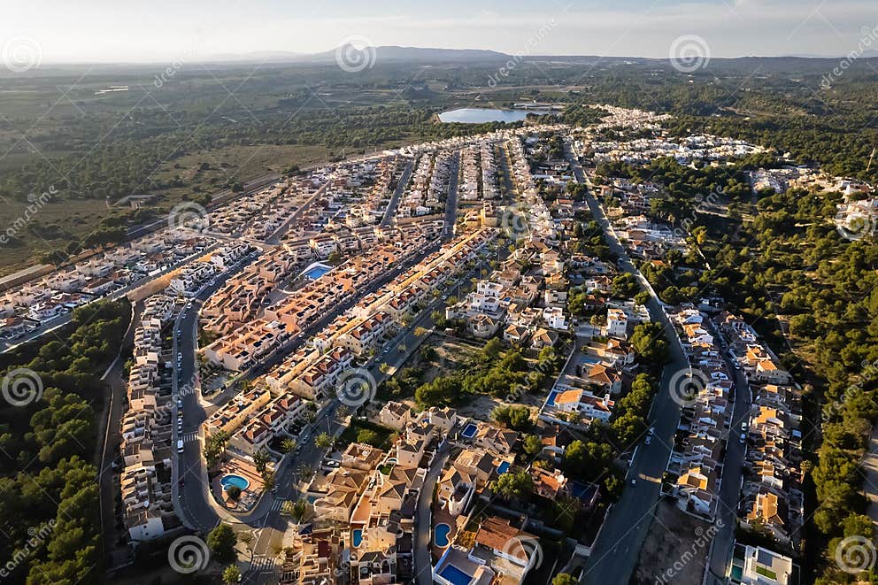 Villas Vue Aérienne De Pinar De Campoverde. Espagne Photo stock - Image ... Villas Vue Aérienne De Pinar De Campoverde. Espagne Photo stock - Image ...