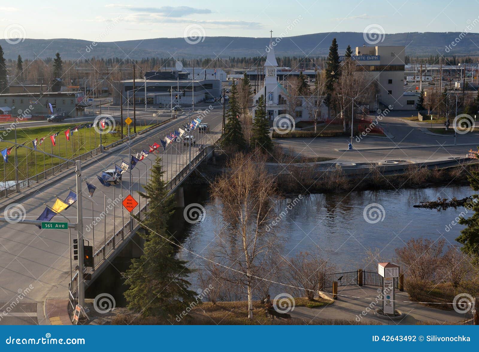 Ville Alaska de Fairbanks photographie éditorial. Image du déplacement ...