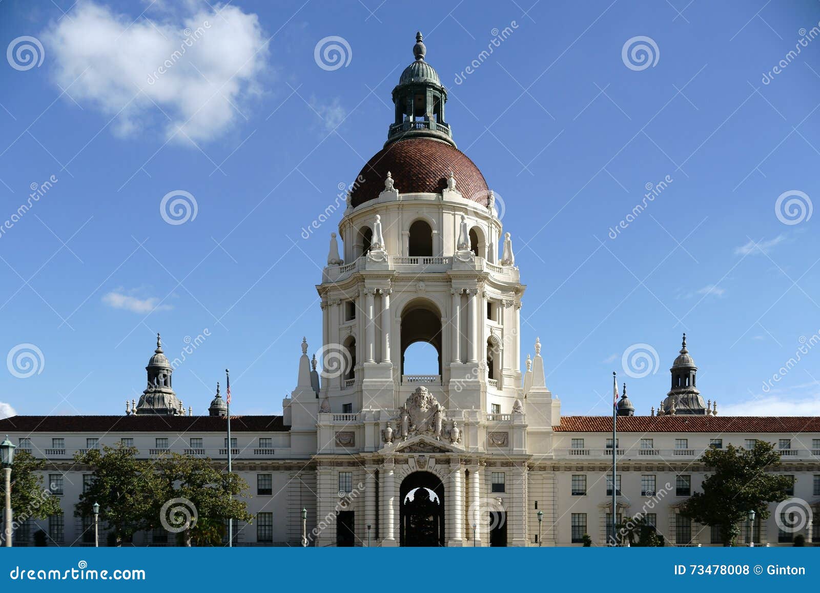 Ville hôtel de Pasadena photo stock éditorial. Image du salle - 73478008
