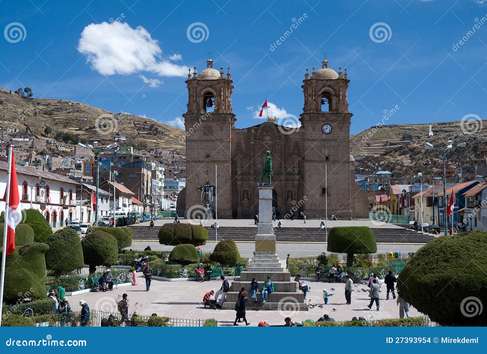 Ville Puno, Pérou image stock éditorial. Image du ville - 27393954