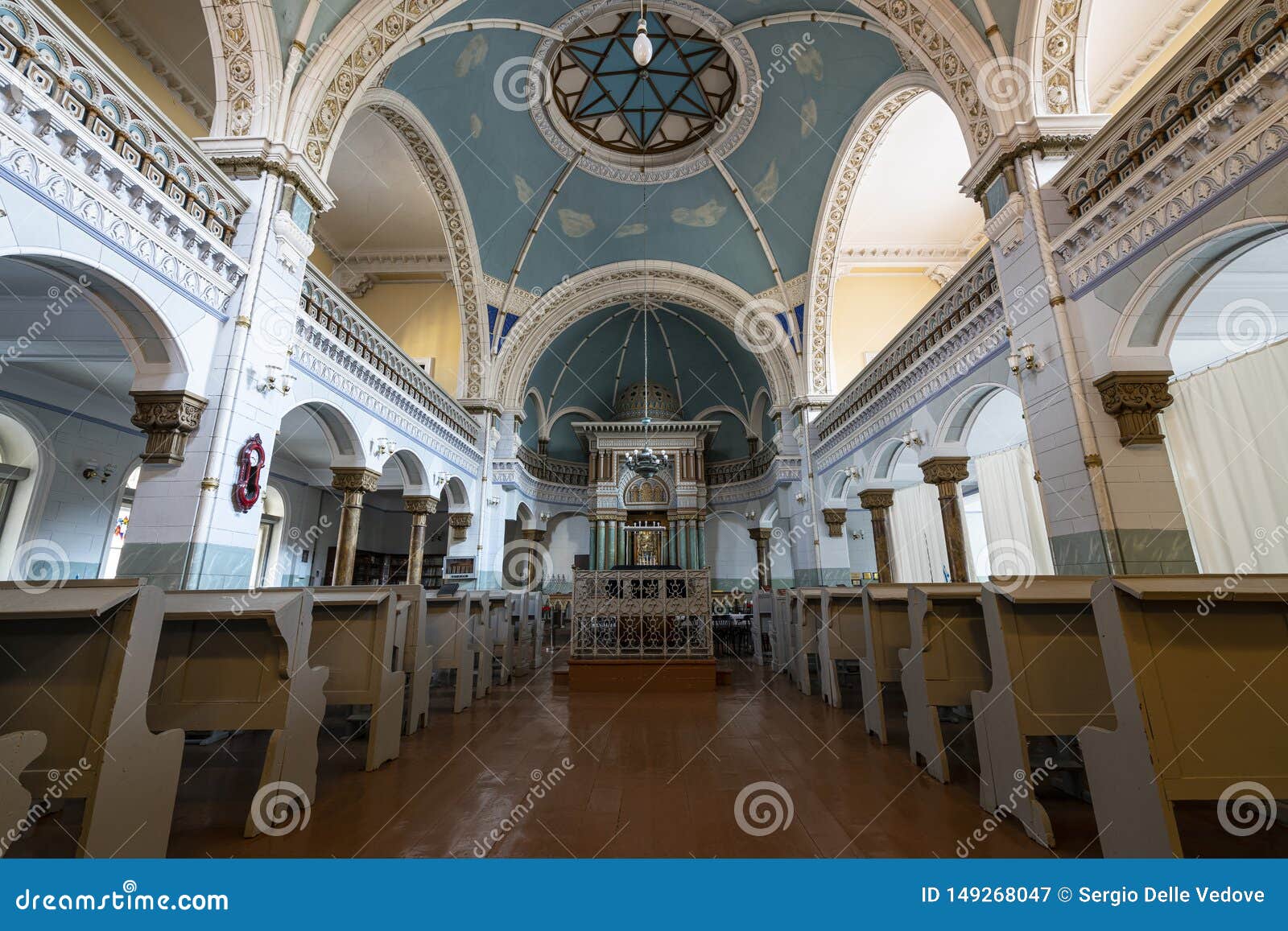 The synagogue in Vilnius editorial photography. Image of city - 149268047