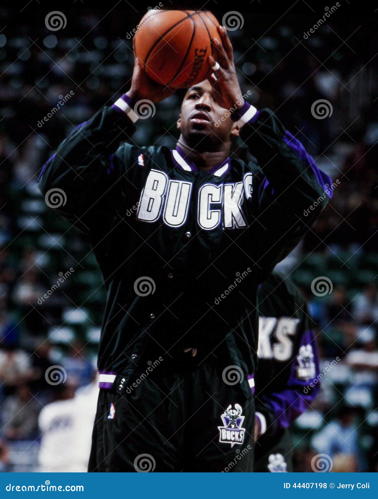 Vin Baker, Milwaukee Bucks editorial stock photo. Image of rebound ...