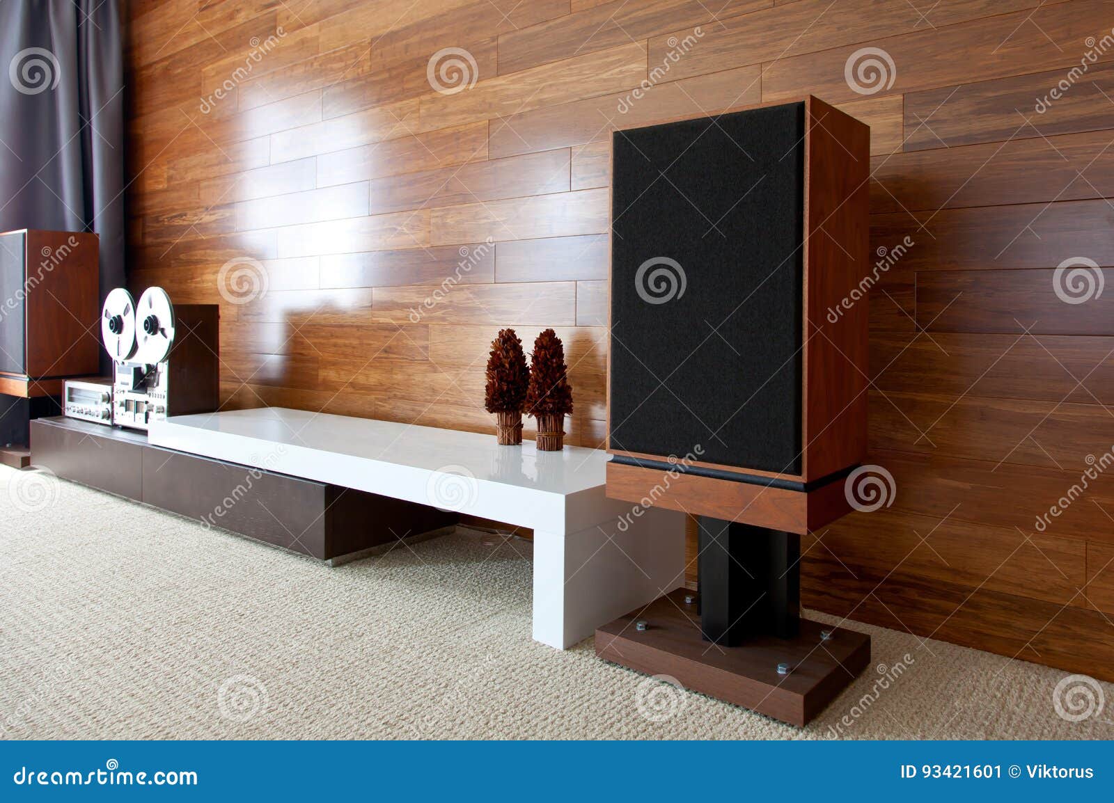 Vintage Audio System in Minimalistic Modern Interior Stock Image ...