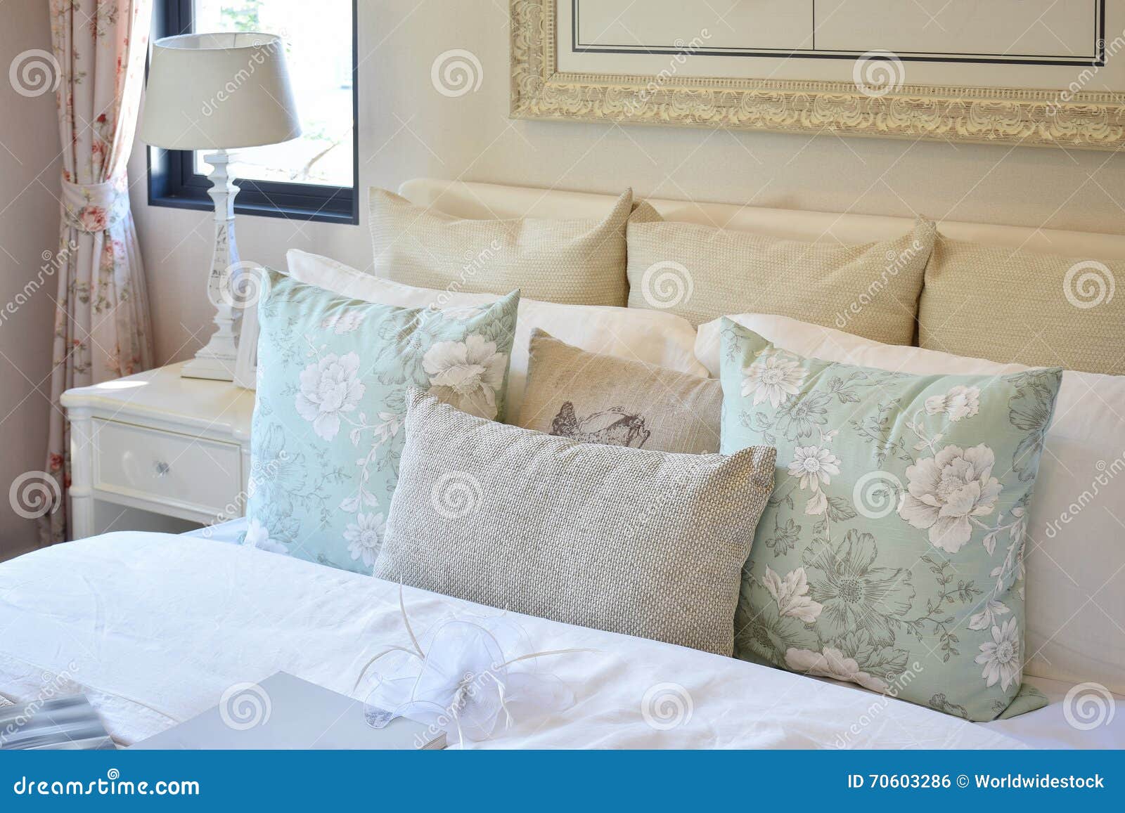 Vintage Bedroom Interior Flower Pattern Pillows Reading Lamp Stock ...