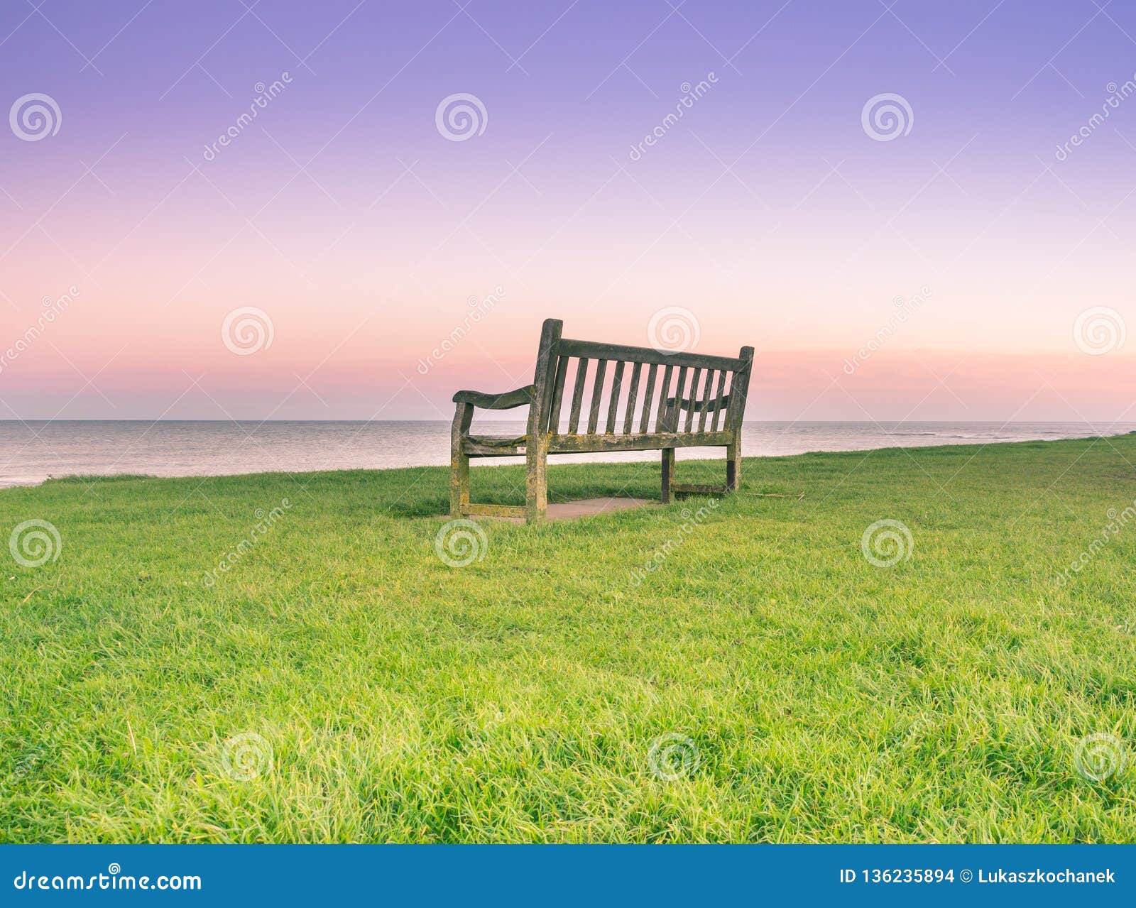 Vintage Bench Overlooking the Ocean Stock Photo - Image of beautiful ...