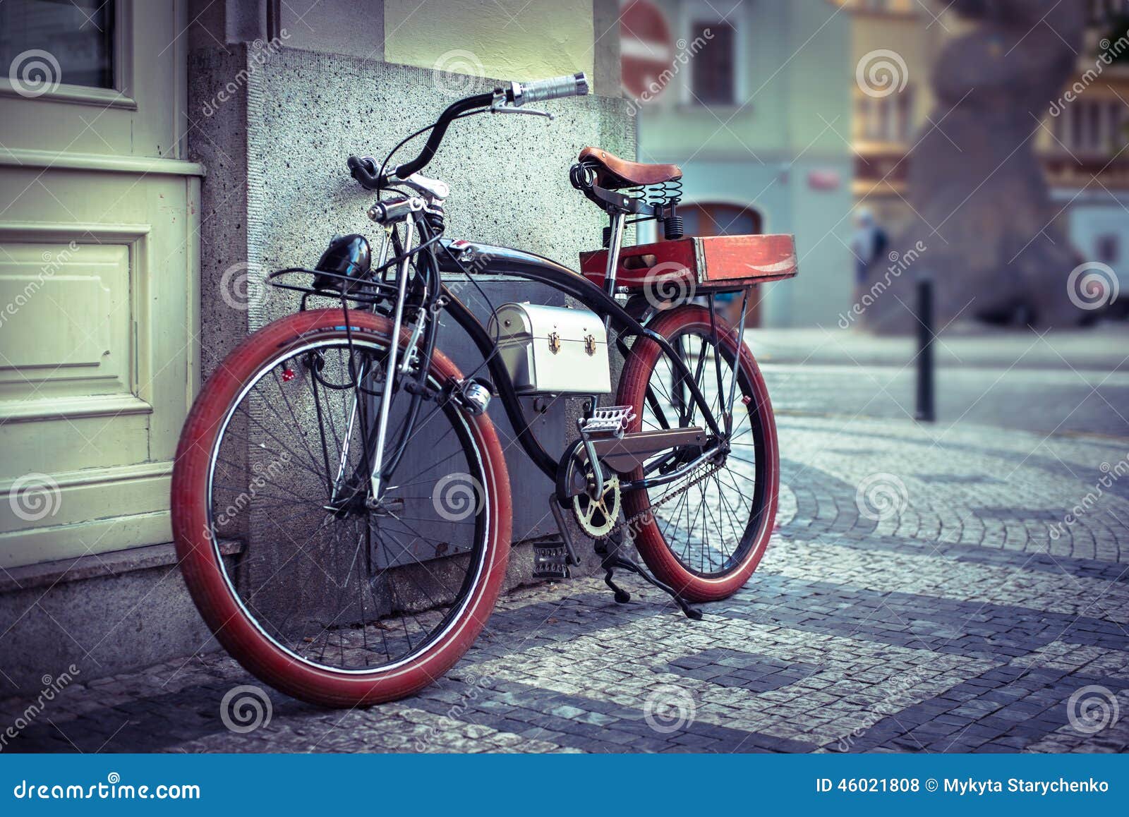 Vintage Bicycle at the City Stock Photo - Image of culture, flower ...
