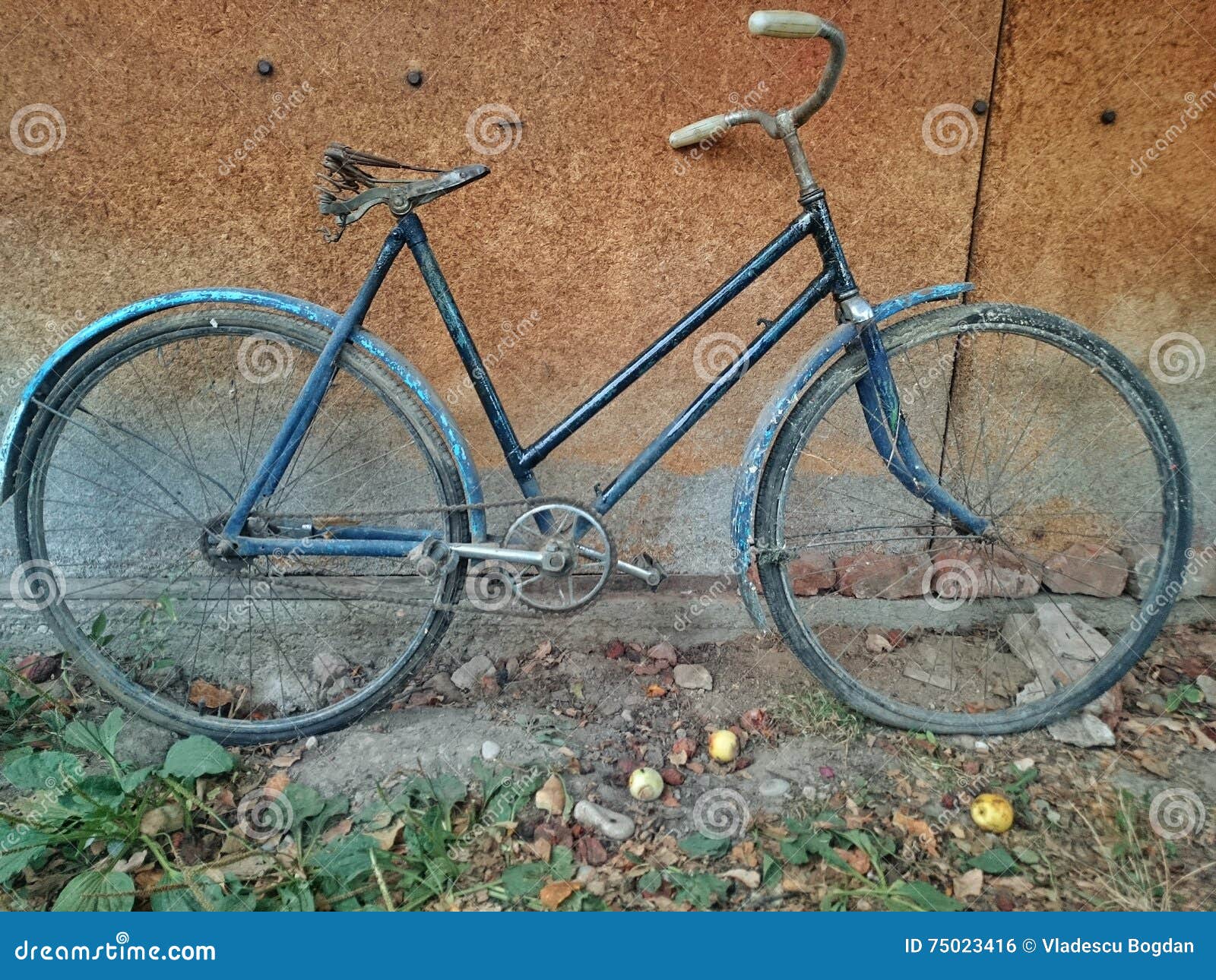 Vintage bicycle stock photo. Image of rusted, bike, retro - 75023416