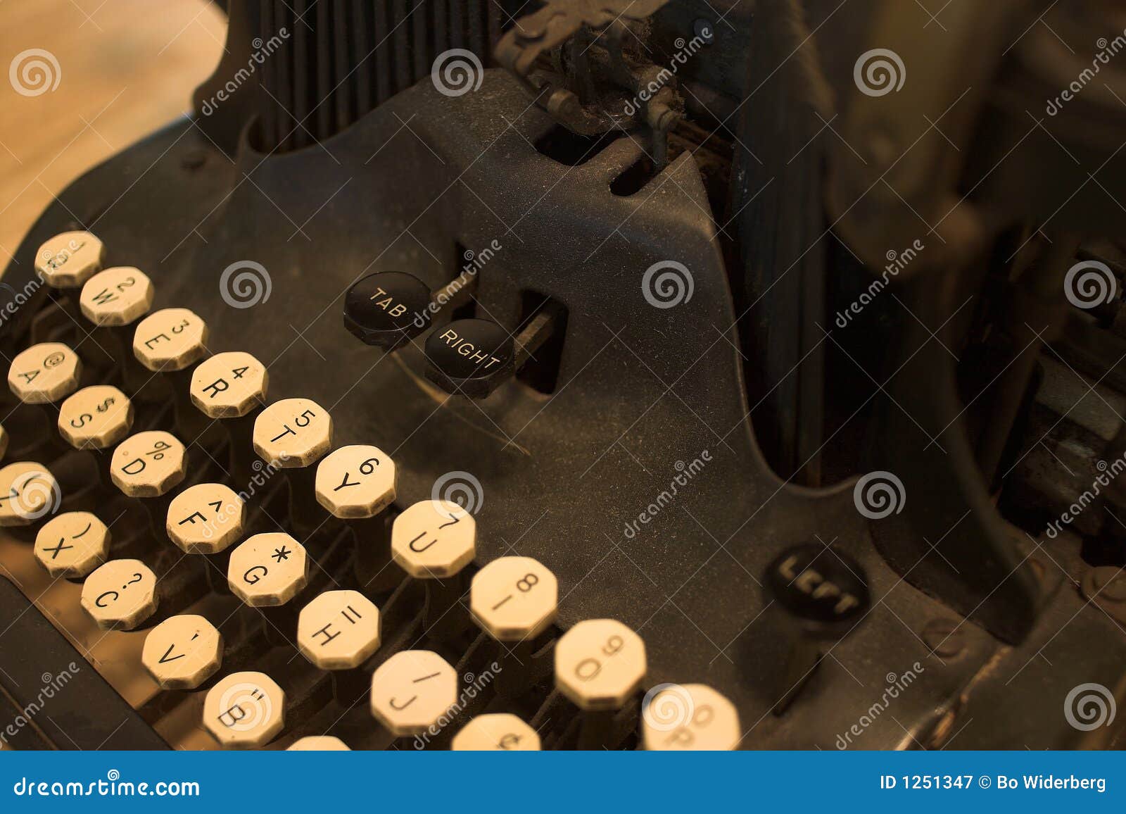 Vintage black typewriter stock image. Image of black, type - 1251347
