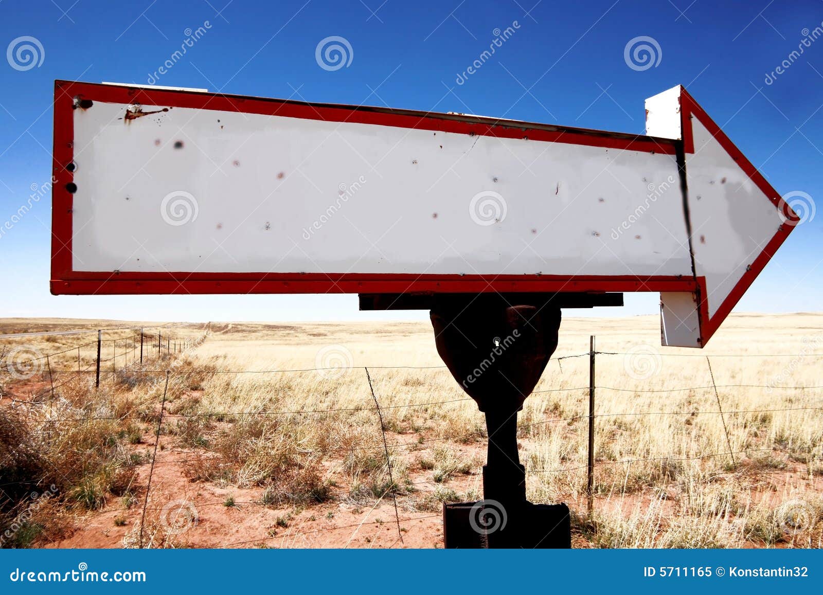 Vintage Blank Sign Arrow Royalty-Free Stock Photography | CartoonDealer ...