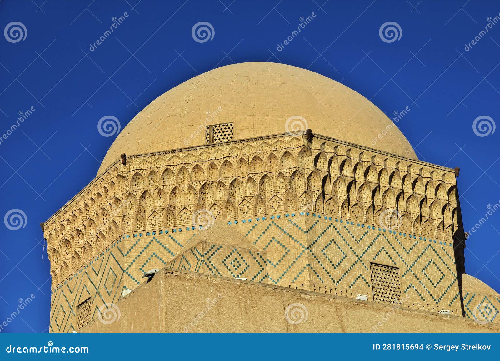 Vintage Building in Ancient City Yazd of Iran Stock Photo - Image of ...