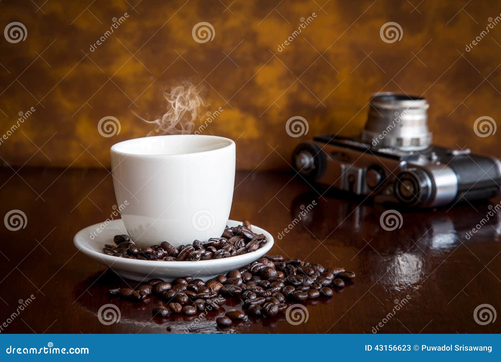 Vintage camera and coffee stock image. Image of cafe - 43156623