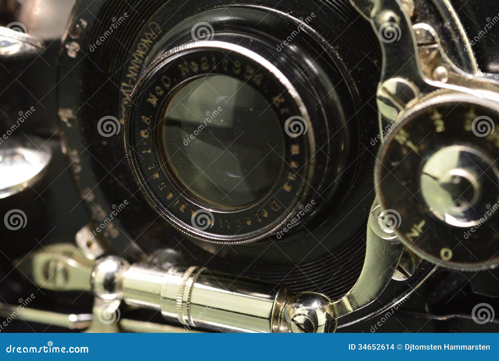 Vintage Camera Ernemann editorial stock image. Image of obscura - 34652614