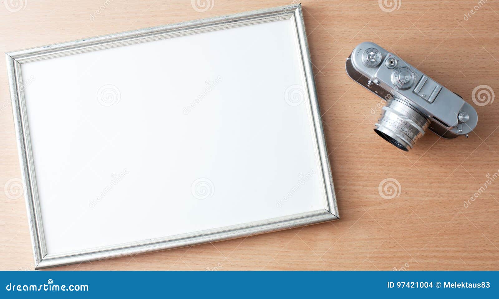 Vintage Camera and Photo Frame Stock Photo - Image of retro, theme ...
