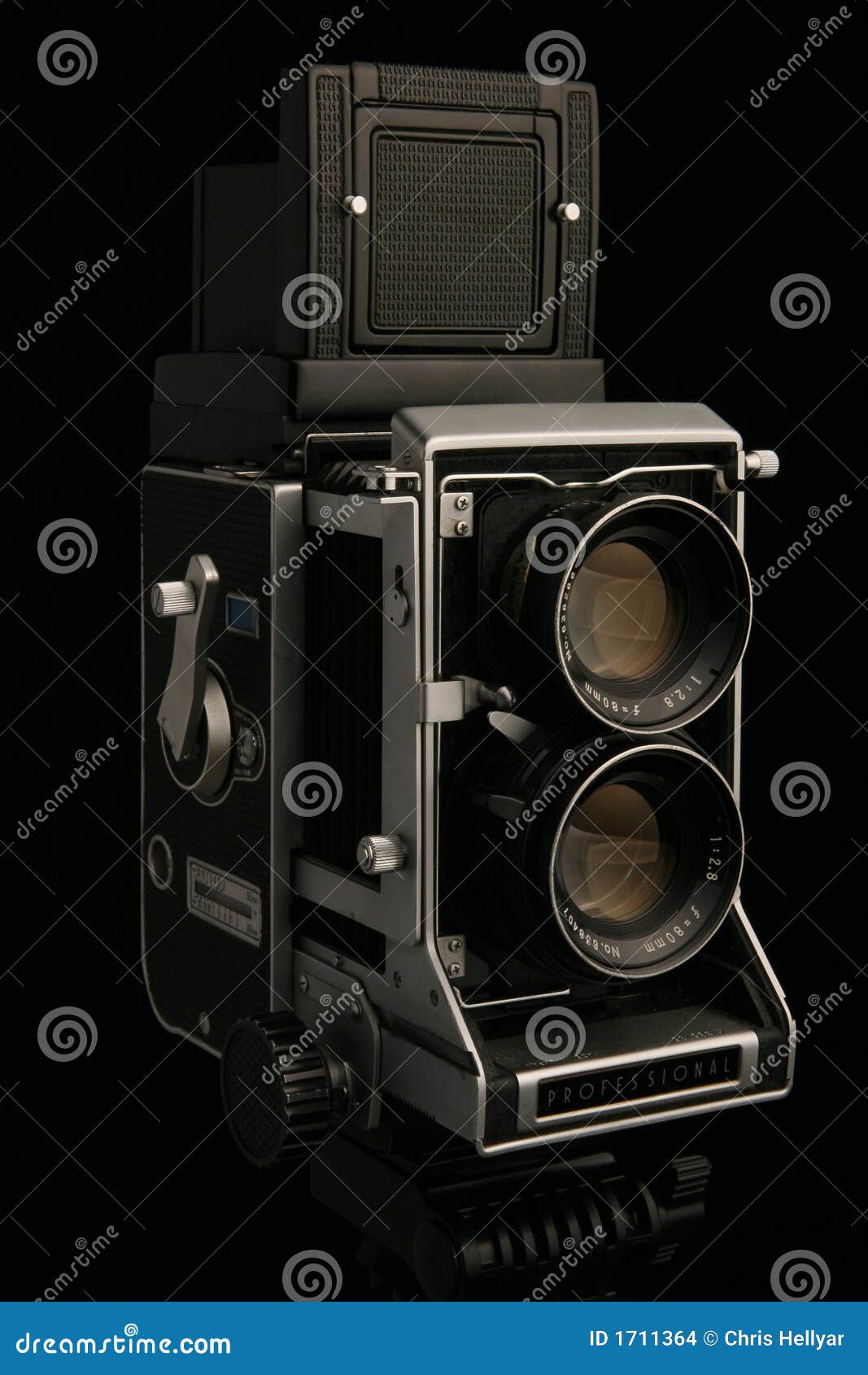 Vintage Camera Three Quarter Stock Photo - Image of camera ...