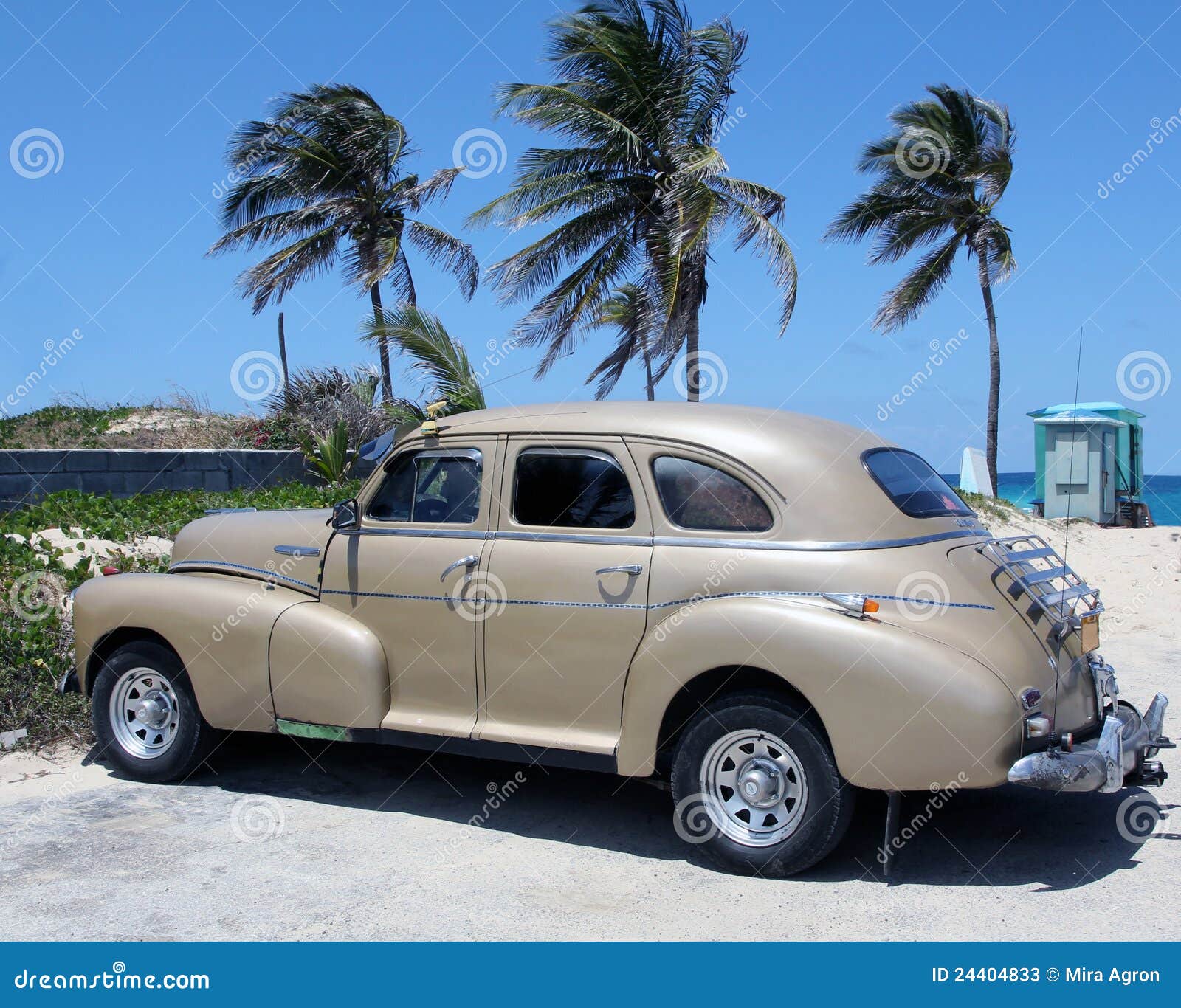 Vintage Car on the Beach stock image. Image of palms - 24404833
