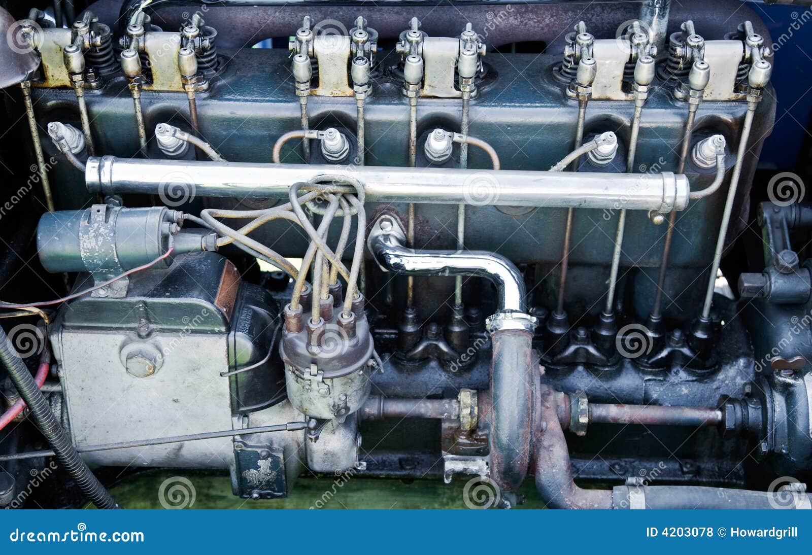 Vintage Car Engine stock photo. Image of fast, motor, chrome - 4203078