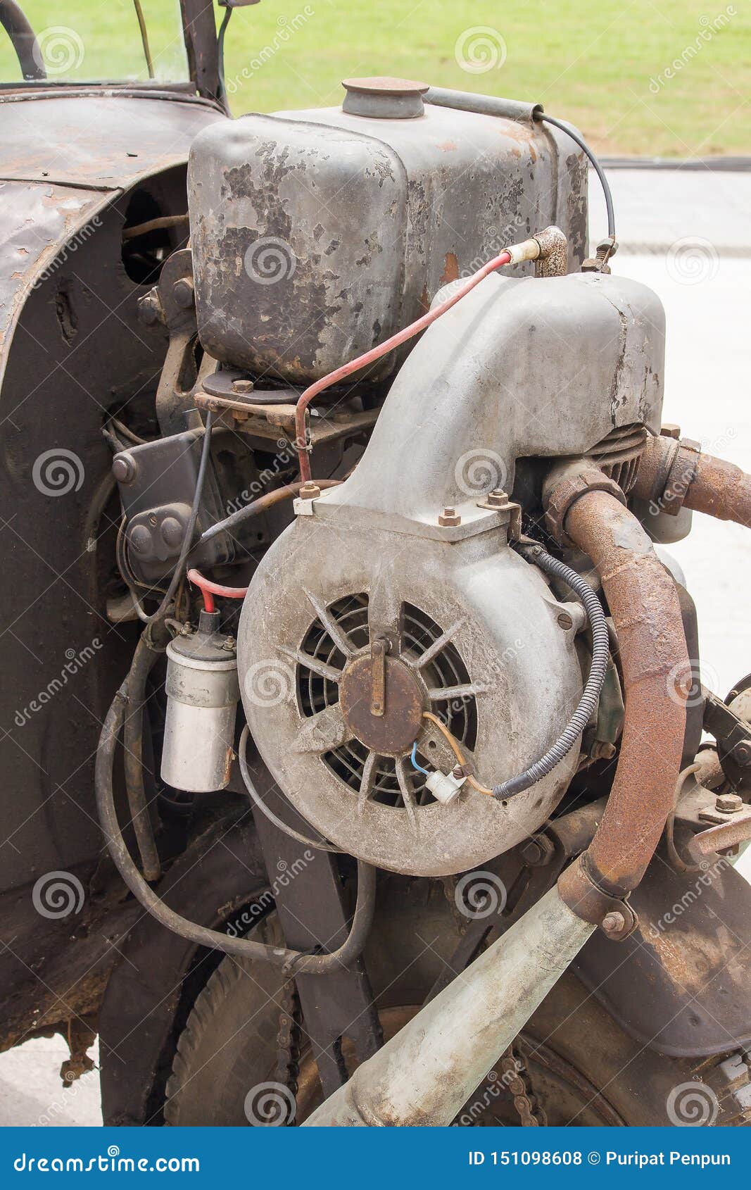 Vintage Car Engine on the Front Wheel Stock Photo - Image of automotive ...