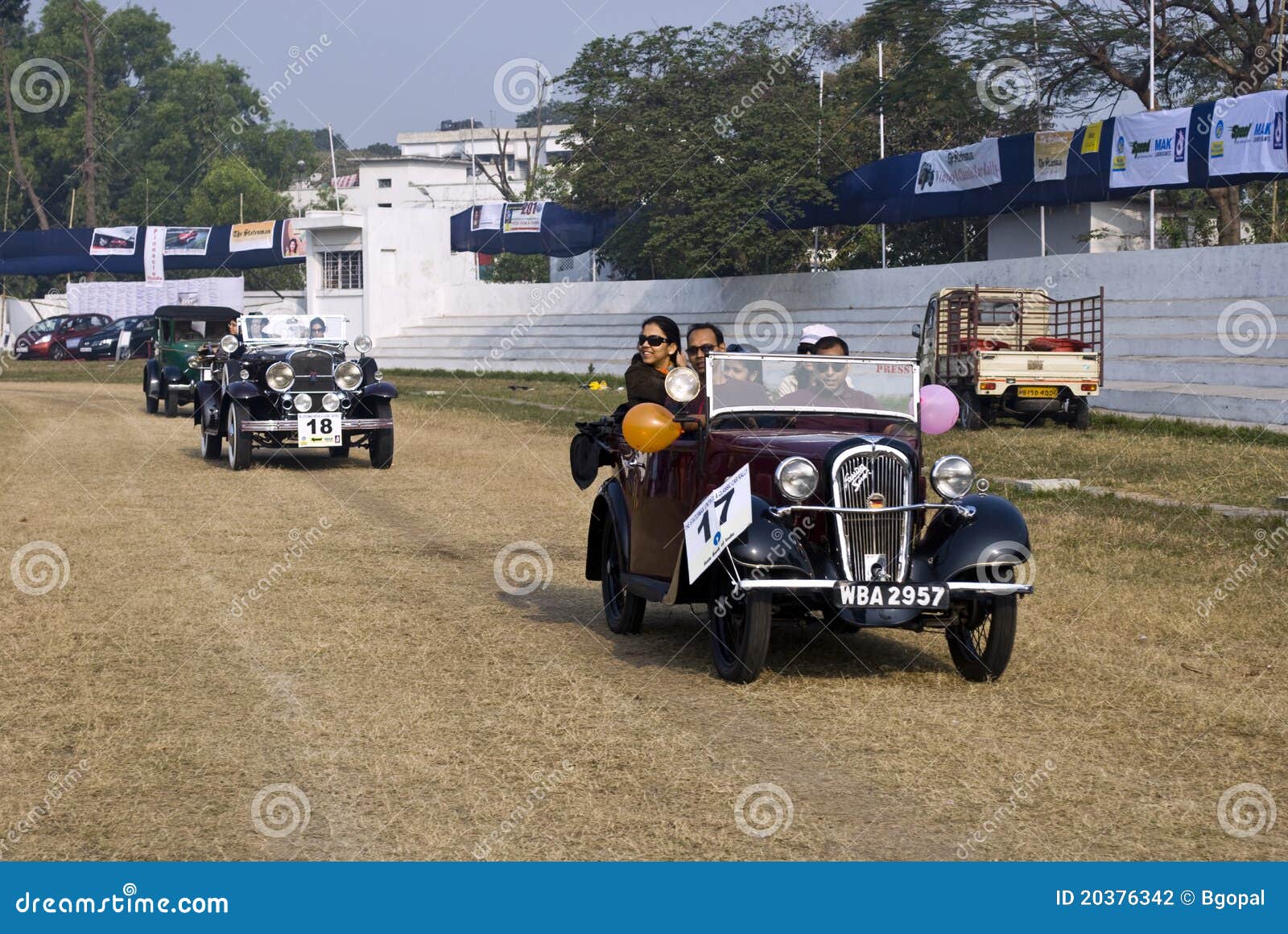 Vintage car rally in India editorial photography. Image of formal ...