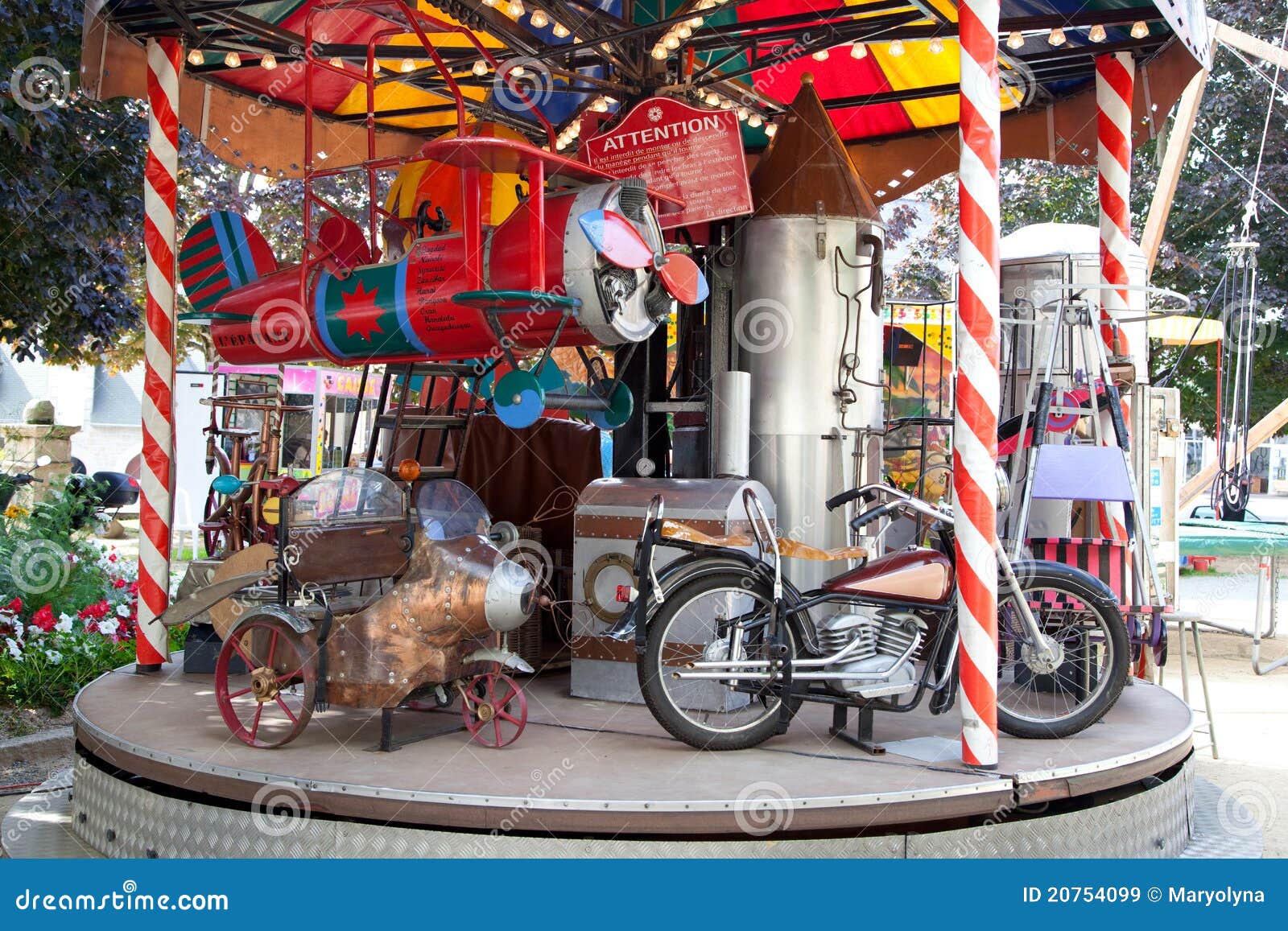 Vintage Carousel Royalty-Free Stock Photo | CartoonDealer.com #20754099