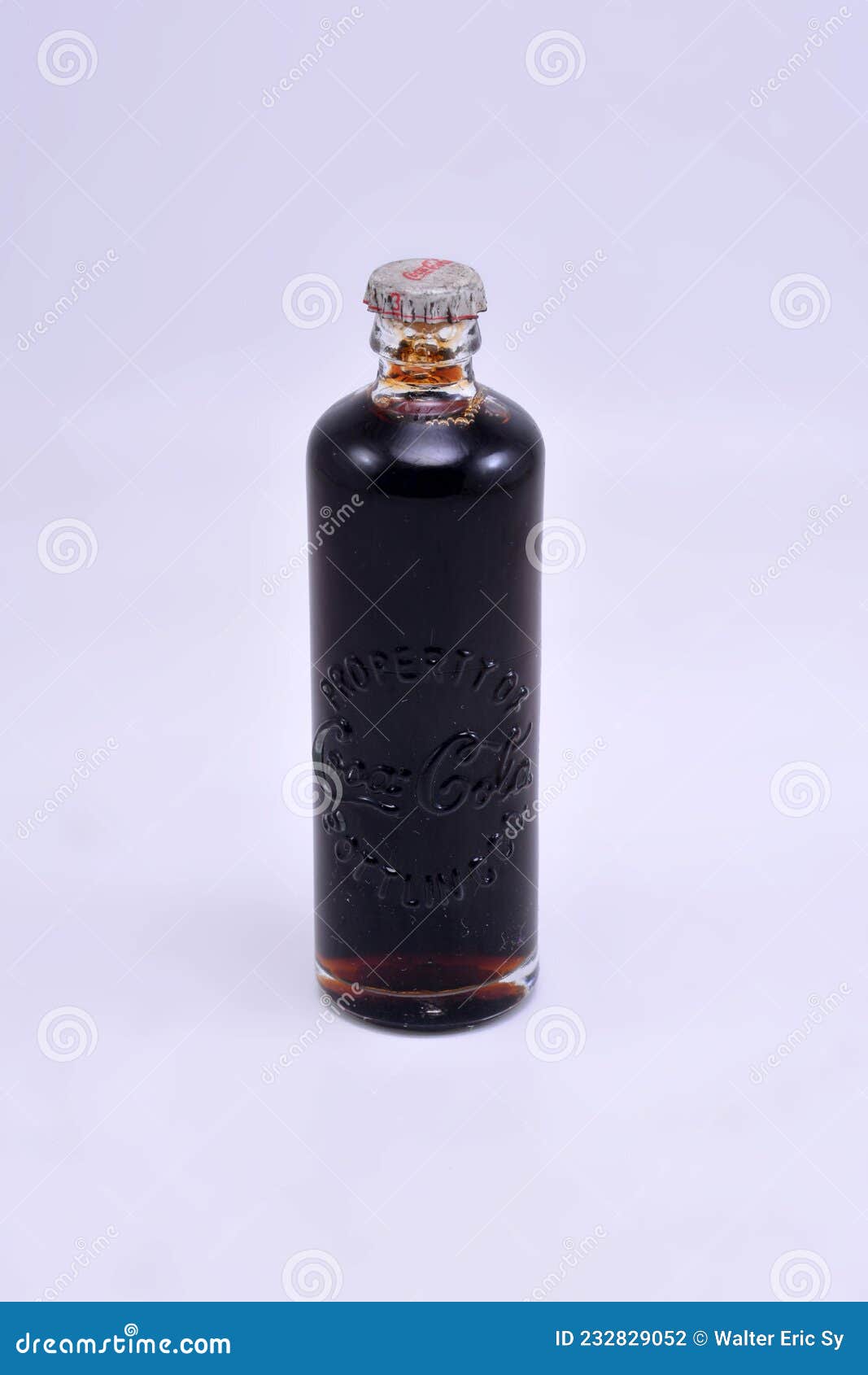 Vintage Coca Cola Display Bottle in Manila, Philippines Editorial ...