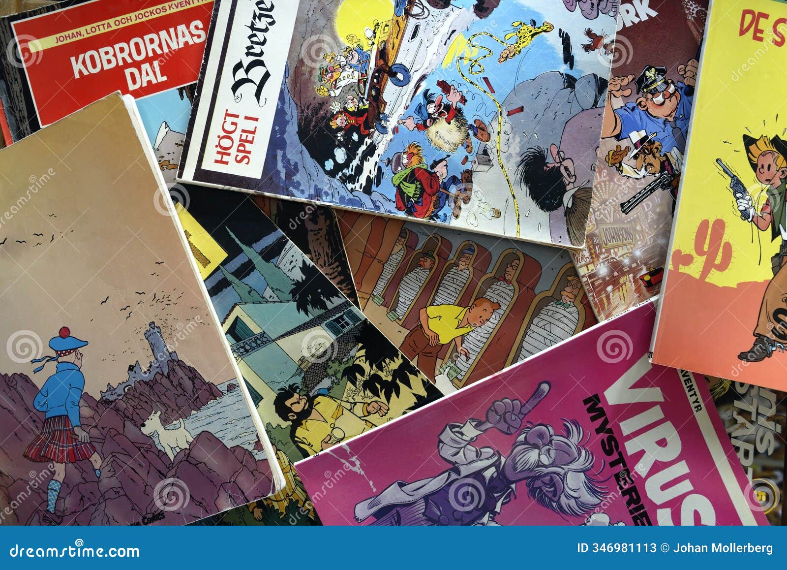 Vintage Comic Books Background Texture Pattern Stock Illustration ...