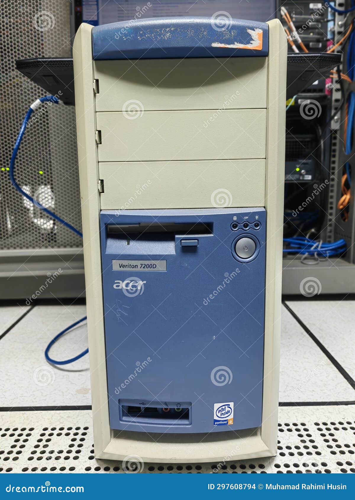 A Vintage CPU Computer with a Modern Touch Editorial Stock Image ...