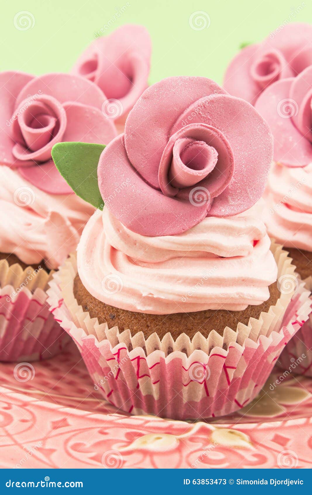 Vintage Cupcakes an Antique Tray Stock Image - Image of green, love ...