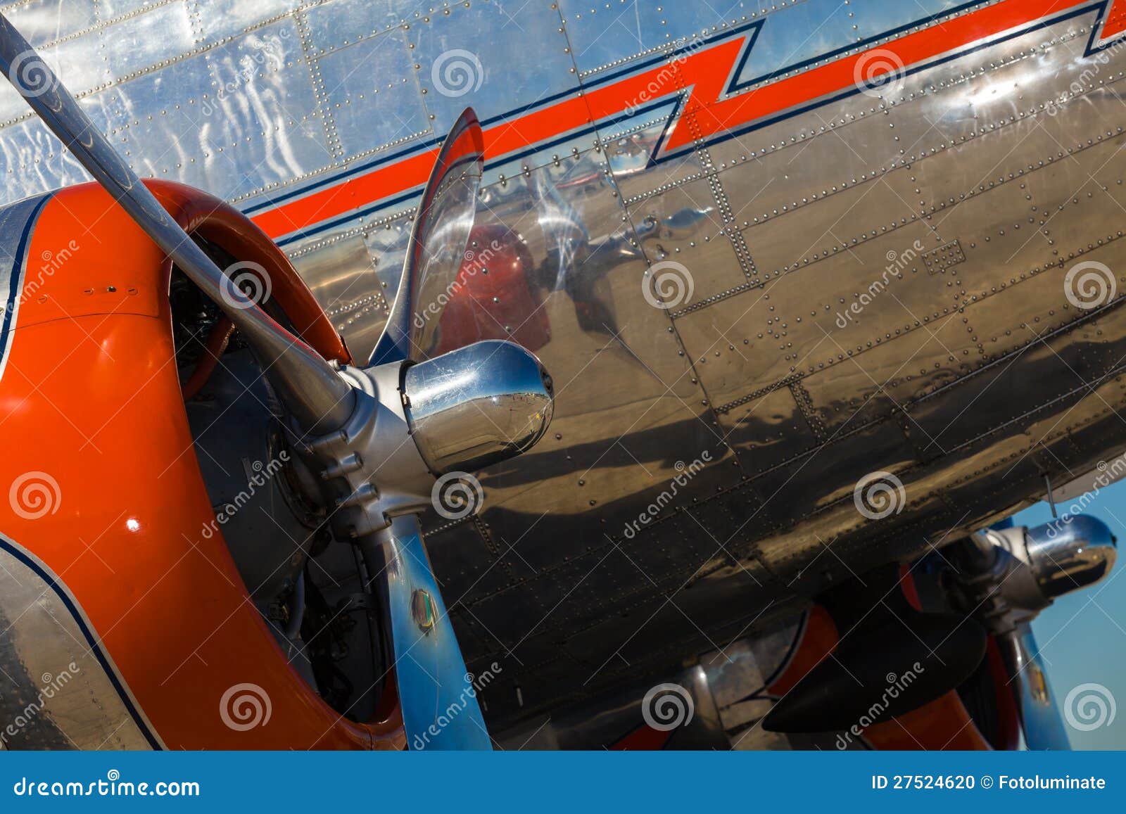 Vintage DC-3 Airplane stock photo. Image of flying, point - 27524620