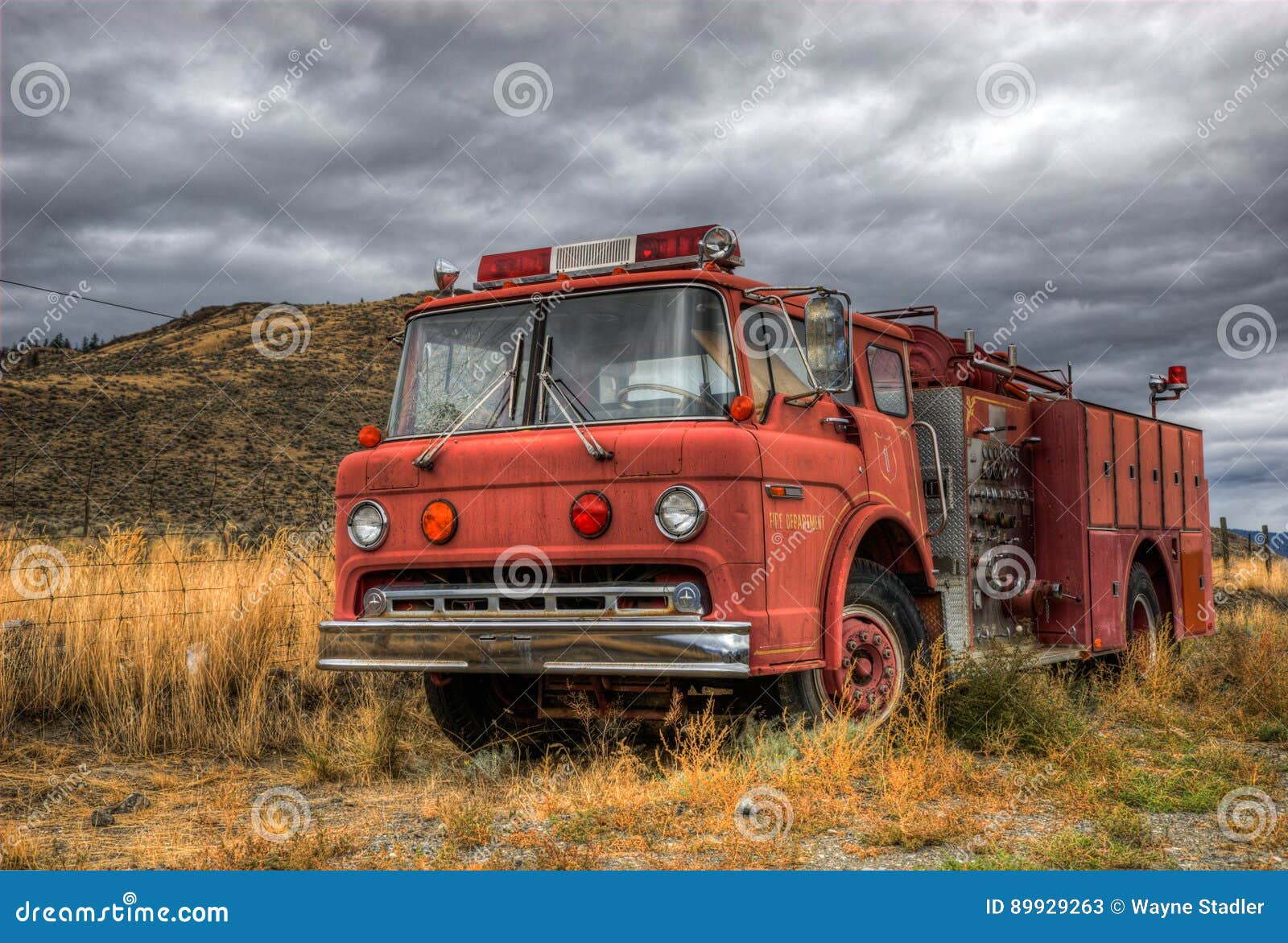Vintage fire truck stock image. Image of department, field - 89929263